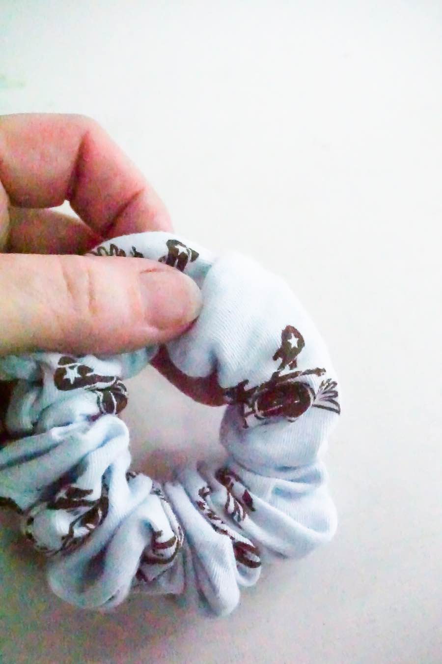 How to Sew a Scrunchie