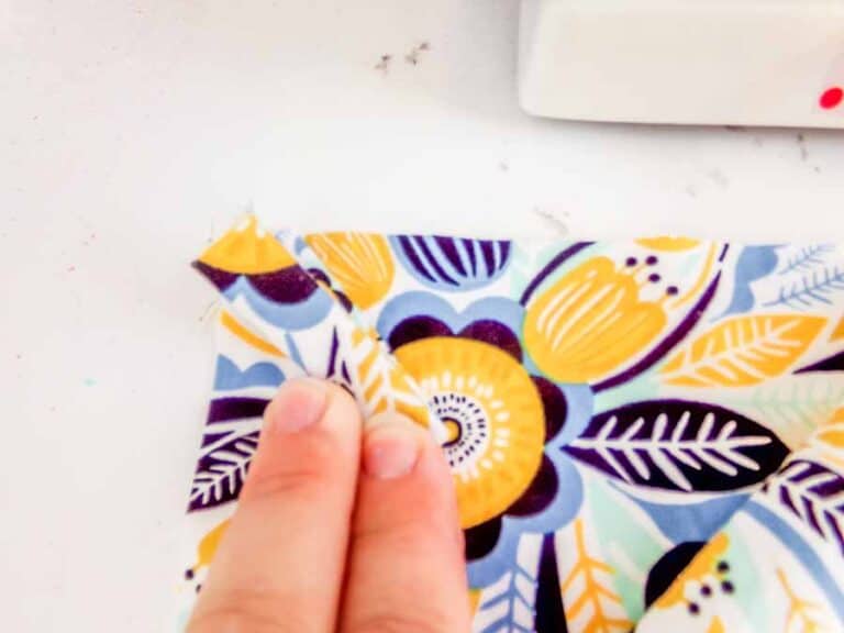 20 Sewing Hacks That Will Make Your Life Easier