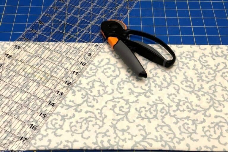 DIY Plastic Bag Dispenser