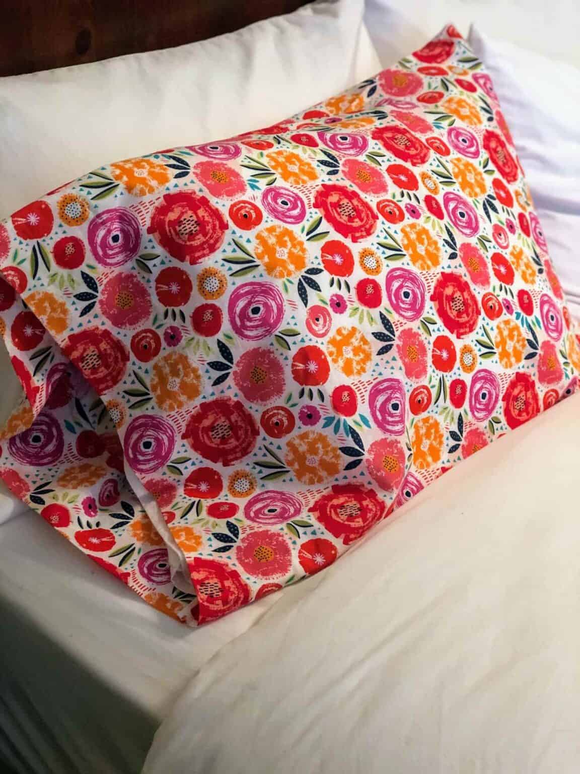 How to Sew a Pillowcase