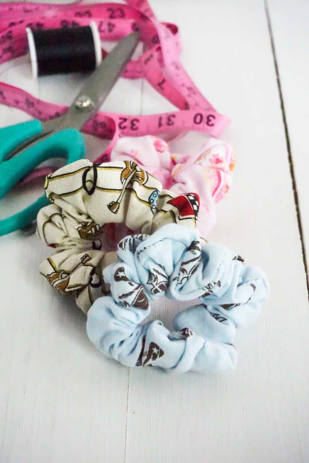 How to Sew a Scrunchie