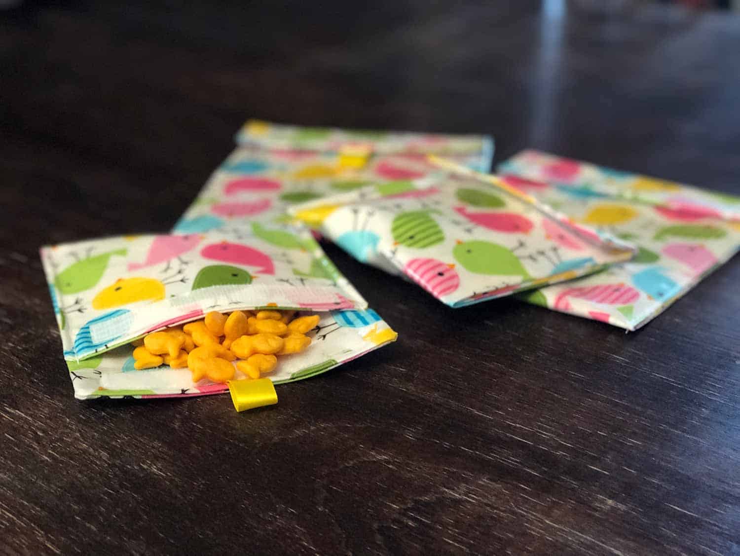 Easy To Make DIY Reusable Snack Bag