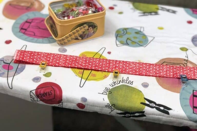 How To Make A Wristlet Keychain With Fabric