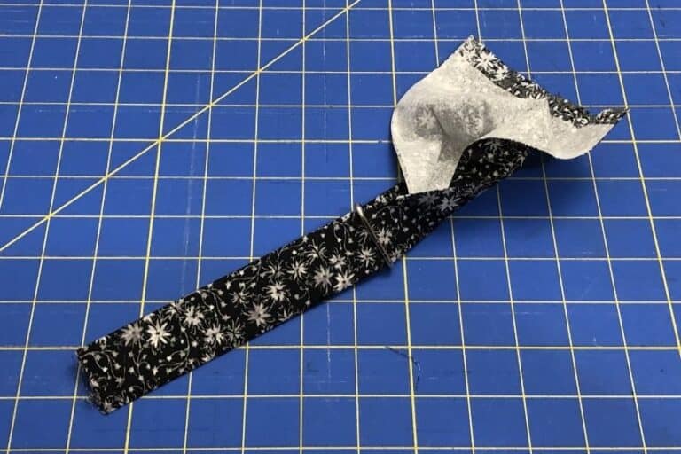 How To Make A Wristlet Keychain With Fabric