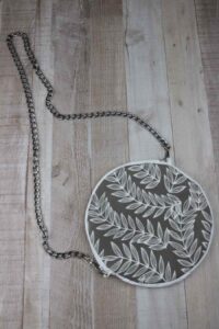 How To Make A Round Zippered Purse with Free Pattern