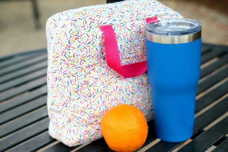 How To Sew An Insulated Lunch Box