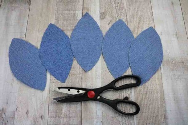 DIY Dog Toys - Jean Dog Ball with Free Pattern