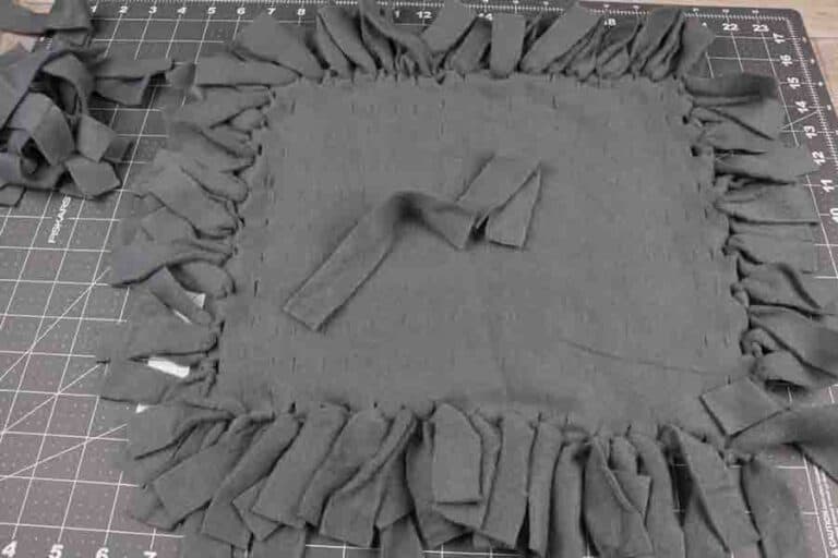 DIY Dog Snuffle Mat - Easy No-Sew Project