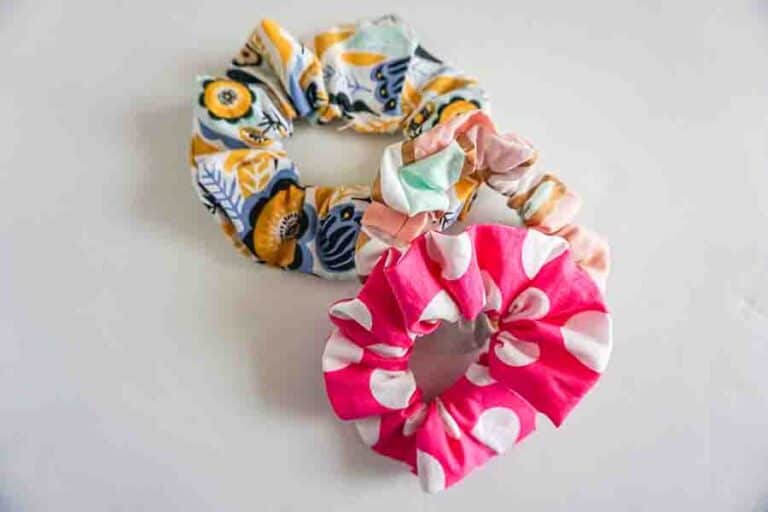 Easy DIY No-Sew Scrunchie