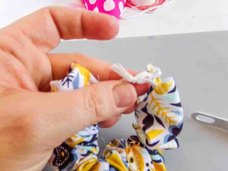 Easy DIY No-Sew Scrunchie