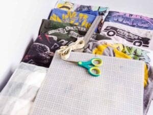 DIY T-Shirt Blanket No-Sew Project