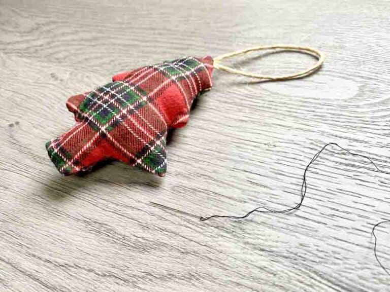 How To Make A Fabric Christmas Tree Ornament With Free Printable Pattern