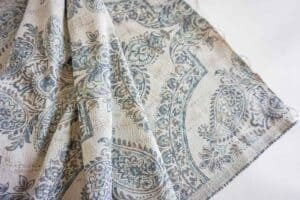 The Difference Between Knit & Woven Fabrics And Why it Matters!