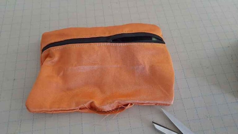 Free Fanny Pack Sewing Pattern & Easy to Follow Sewing Tutorial